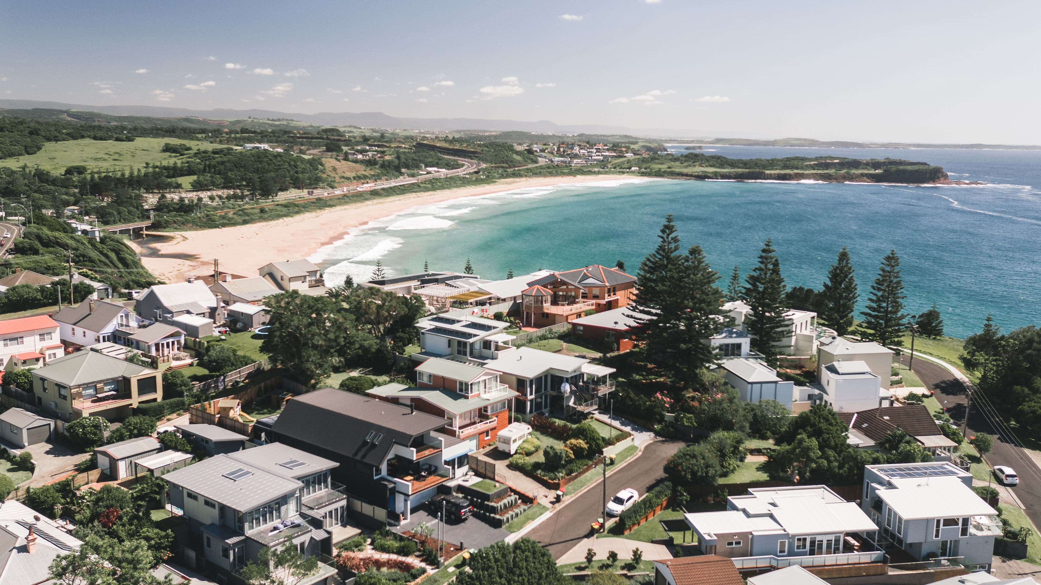 How to Maximise Waterfront Views in Your Home Design